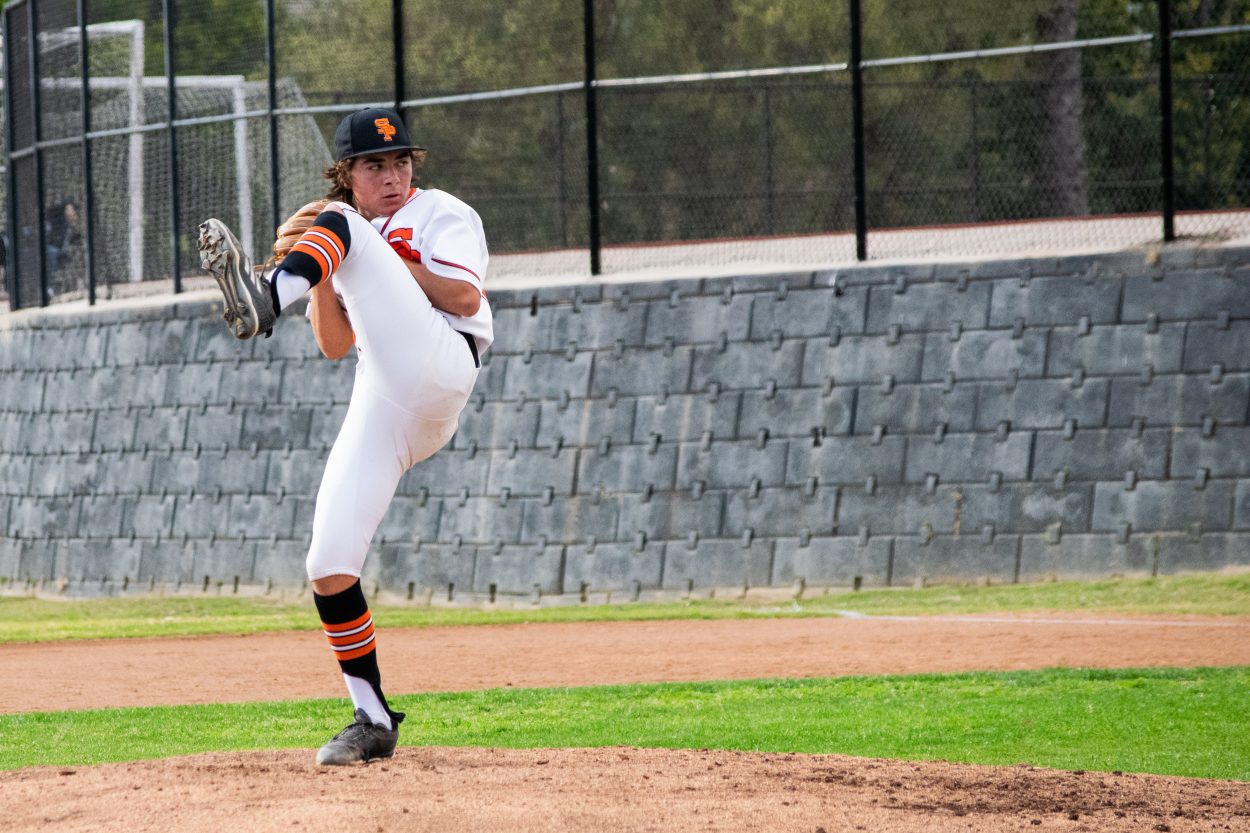 Baseball goes 2-0 in Elks tournament – Tiger Newspaper